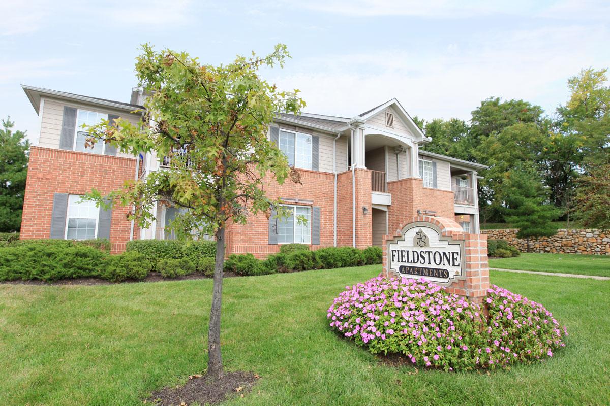 Fieldstone Apartments - LeasingKC