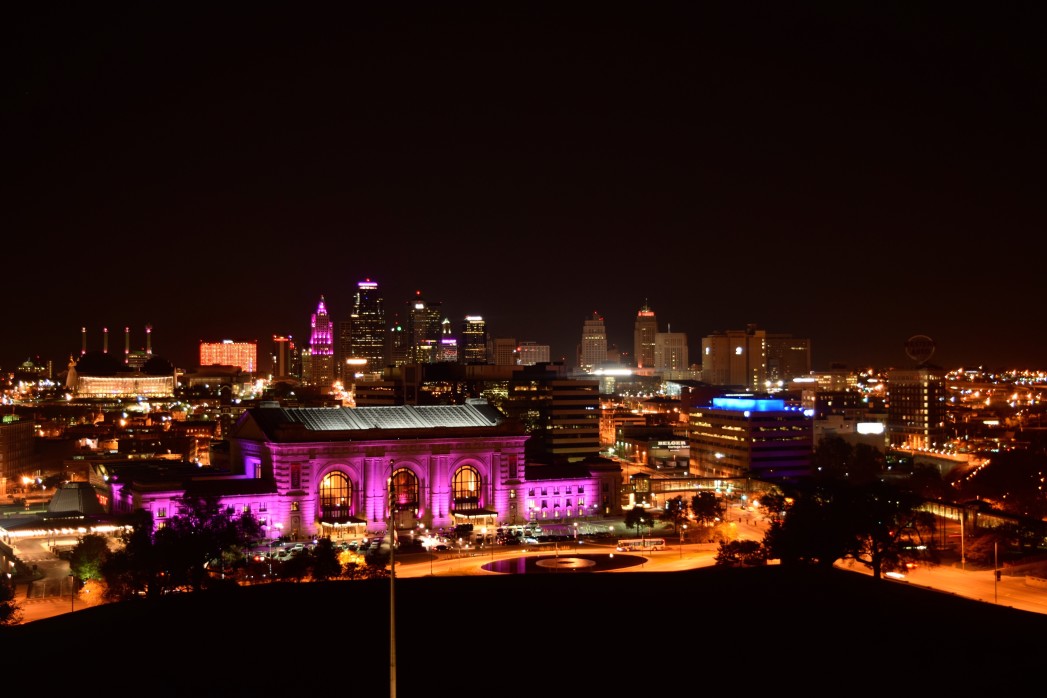 Your Guide to the Crossroads KC (Upated for 2024!) - LeasingKC